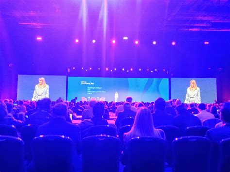 Ai Keynote Oraclecloudworldlondon Ocw Oraclecloudworld Version1
