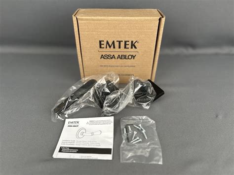 Emtek Assa Abloy Us19 Square Rosette Aston Rh Dummy Lever 5050astus19