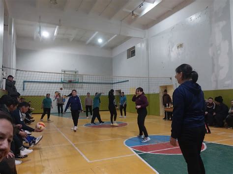 Монгол улсад Шинэ Үндсэн хууль батлагдсаны өдөрт зориулан 40 60 насны ангиллаар зохион