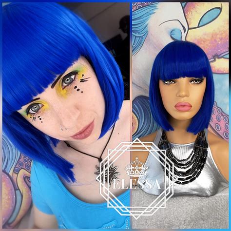 Класически Модел Перука Френска Черта с Бретон в Кралско Син Цвят Elessa Средно Дълги Модели