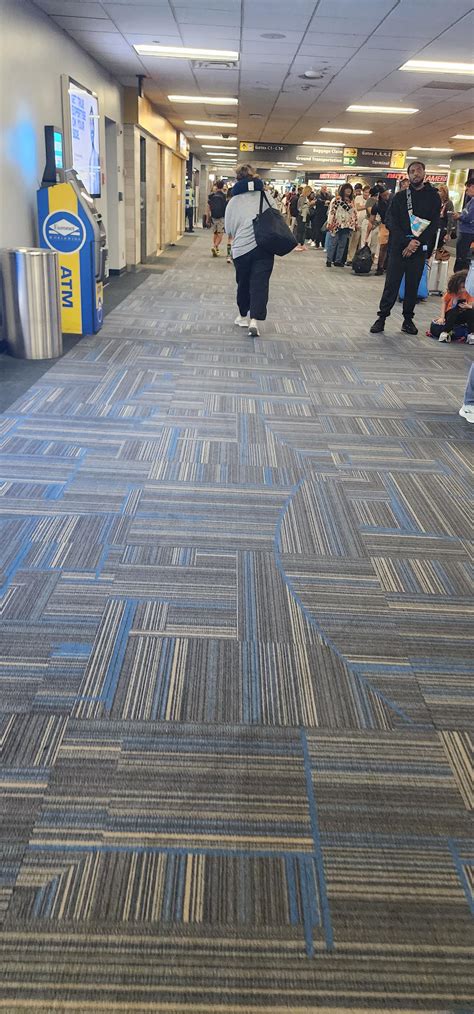 Kiad Terminal C Right Now R Unitedairlines