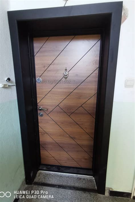 Монтаж на врати Врати дограма щори тенти Бургас Монтаж и демонтаж на входни блинд