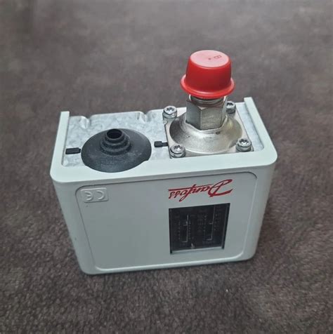 Danfoss Kp35 Pressure Switch At Rs 1100 Bhopal Id 2851356050130