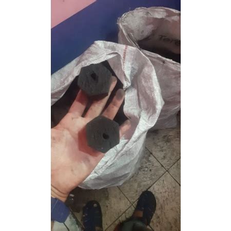 Jual Briket Arang Batok Kelapa Hexagonal BBQ Cm Kemasan Karung Kg Shopee Indonesia