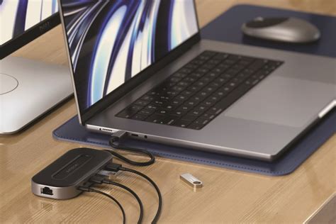 Satechi Usb4 Multiport W2 5g Ethernet Hub Adapter Z Portem Usb C 2x