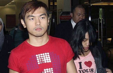 Alvivi Sex Blogger Alvin Tan Has Passport Revoked But Is Unfazed Hype Malaysia