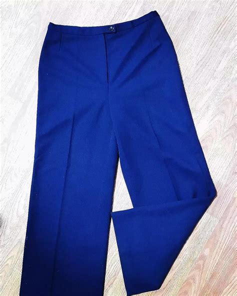 Брюки штани — ціна 100 грн у каталозі Брюки Купити жіночі речі за доступною ціною на Шафі