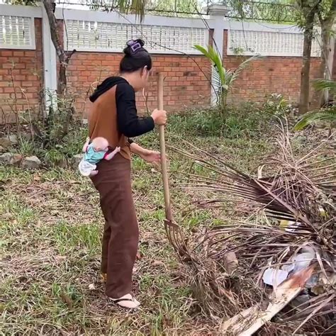 Hilarious Jenny Scream Anqry Mom Till Throwing His Food Aways Hilarious Jenny Scream Anqry Mom