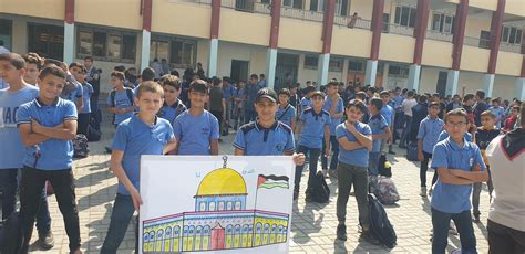 🎨🖼قدم مجموعة من مدرسة سليمان سلطان الأساسية ب للبنين