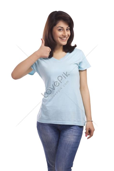 엄지손가락을 치켜세우는 여성의 초상 사진 무료 다운로드 Lovepik