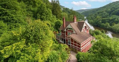 Stunning Home From Sex Education Has Been Put Up For Sale Look Inside OK Magazine