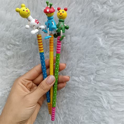 خرید و قیمت مداد سر عروسکی دار چوبی از غرفه تیله گالری