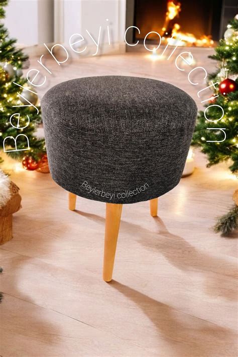 Beylerbeyİ Coco Puf Keten Kumaş3 Ayakoturma Odası Makyaj Masası