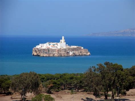 استمتع بقضاء رحلة سياحية مميزة لا تنسى في الحسيمة المغرب سفاري نت