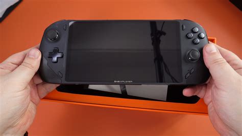 ONEXPLAYER ONEXFLY Review - A solid medium sized handheld gaming PC ...