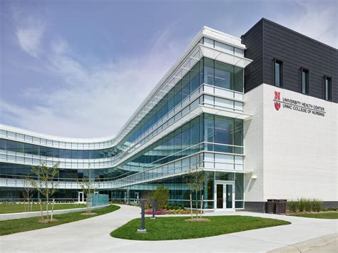 Four Ways The Health Center Can Help You Stay Well This Summer Announce University Of