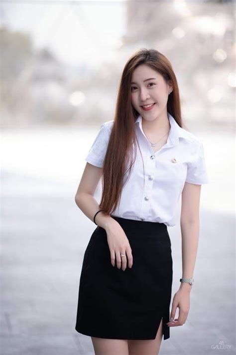 ปักพินโดย Chiêu Nguyễn ใน Nữ Sinh Thái ผู้หญิง นางแบบ สาวสวย