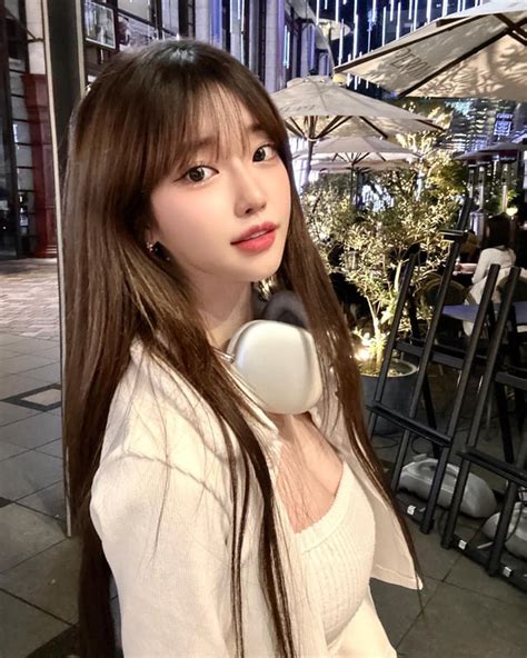 221208 Seyeon Instagram Rfruityseyeon