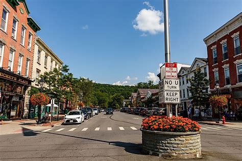 8 Most Neighborly Towns In New York - WorldAtlas
