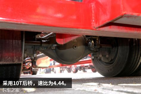 4x2单体轿运车最多能装5台，不带挂车短途运输更方便 液压汇