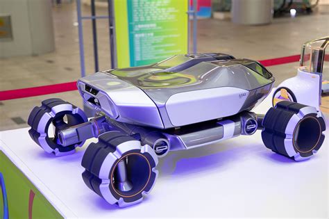 未来汽车什么样？来看上海高校“后浪”们的奇思妙想 浦江头条 澎湃新闻 The Paper