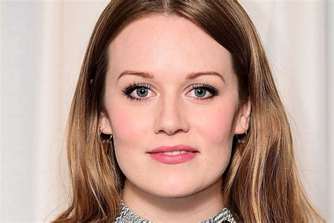 Cara Theobold