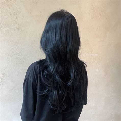 부천미용실 신중동미용실 상동미용실 레이어드전문 소랑헤어 미선 ⠀ ⠀ 무거운 라인에 가벼운 질감 〰️ ⠀ 많이 날리는게