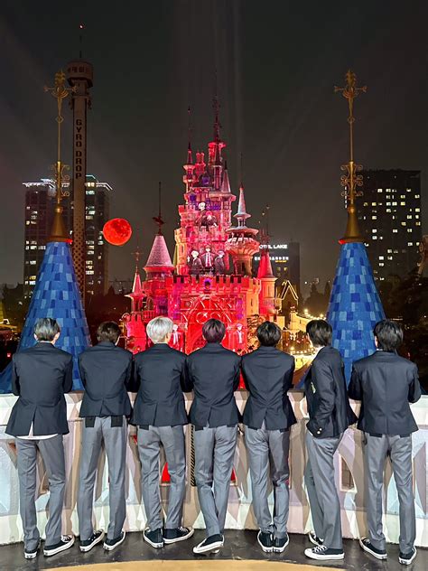 더쿠 오늘 롯데월드에서 다크문 스페셜 공연한 엔하이픈