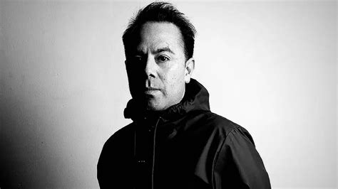 Negative Fascination Silent Servant