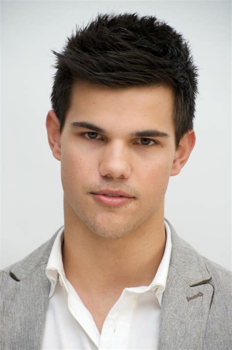 15 Best Mens Haircuts And Hairstyles For Round Faces Hairdo Hairstyle