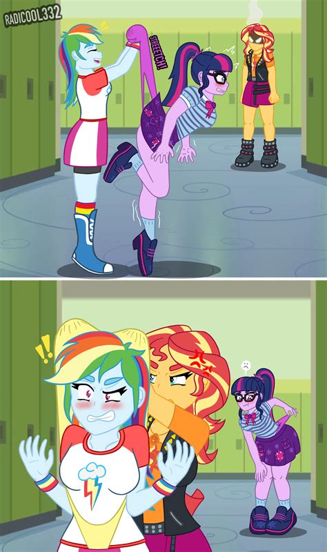 Rainbow Dash Wedgie