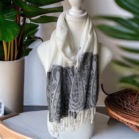 White Silk Pashmina Scarf Khumbila Koseli
