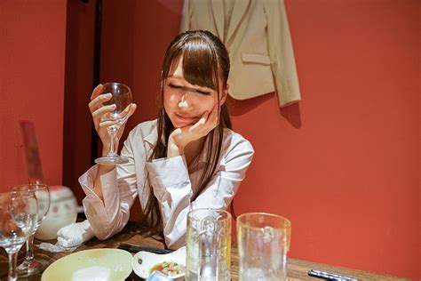『企画物』 「酔いつぶれた人妻同僚の胸チラでせんずりしていたのがバレて怒られると思ったらヤられた」vol 1 【高画質】 Mm号ナンパgo