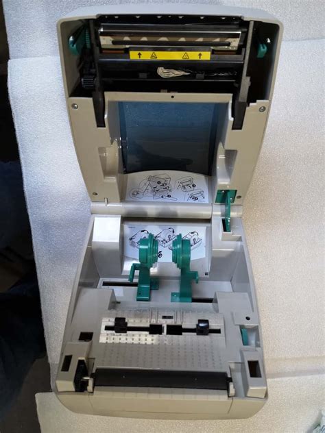 Imprimanta De Etichete Zebra Gc420t 203dpi Usb Serial Parallel