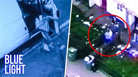 Caught On Camera Burglars Spotted Stealing Traffic Cops Blue Light