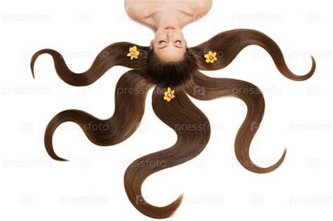 Фотография на тему Девушка с длинными волосами Pressfoto