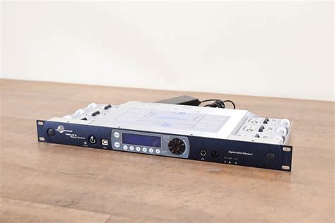 Lectrosonics Venue2 VRM2WBL Six Channel Modular Receiver Reverb