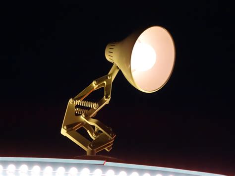 Video Animatronic Luxo Jr Lamp Greets Guests At Disney California