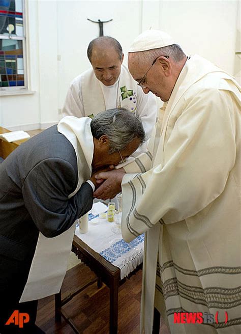 故 프란치스코 세월호 희생자 위로·방북 추진한국과 인연 각별 교황 선종
