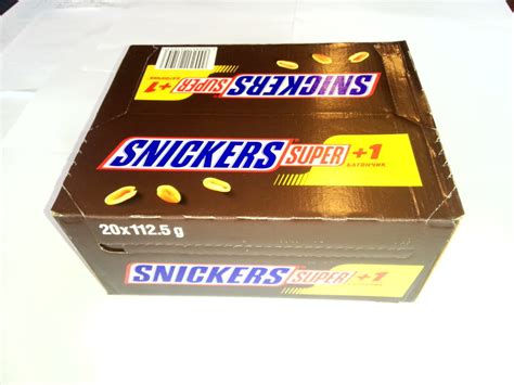 Шоколадный батончик Snickers Super Сникерс