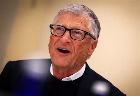 “부자로 죽지 않겠다” 빌게이츠 재산 99 기부 앞당긴다 전자신문