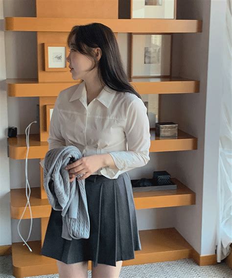 문의폭주 허리잘록핏 핀턱 크롭 레이어드 셔츠NB color