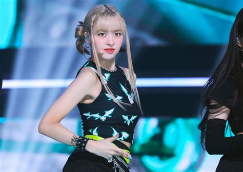 221002 Nmixx Lily Dice At Inkigayo Kpopping