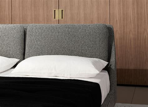 Makura Bed Porro Italian Designer Luxury Furniture