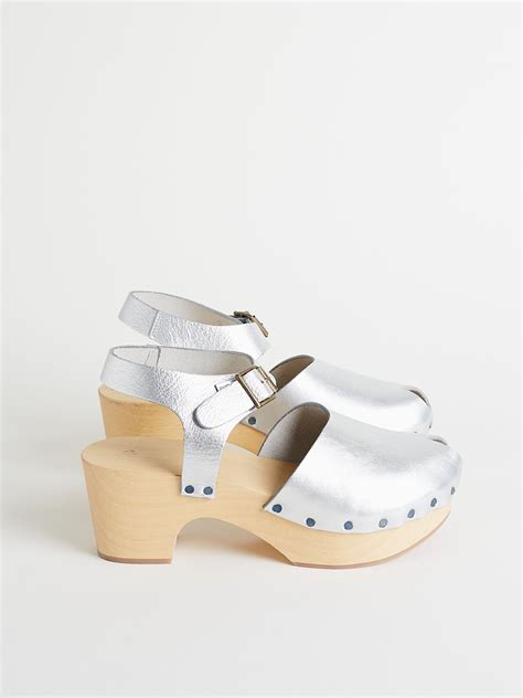 Daniela Gregis Zoccolo Clog Alto Legno Buco In Silver Mouki Mou