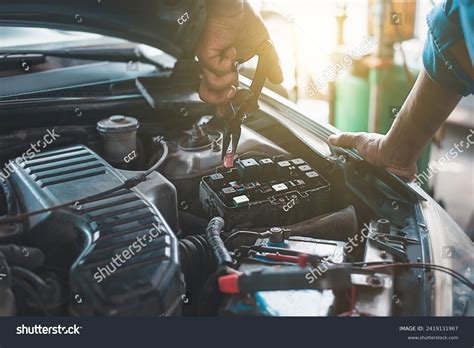 Mechanic Uses Fuse Clip Tool Replace Stock Photo Shutterstock