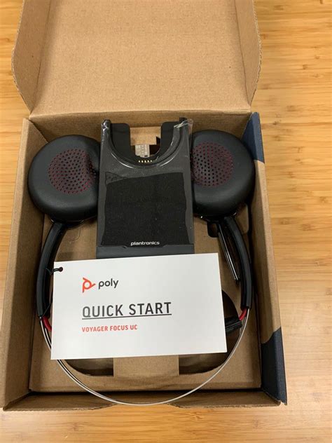 Plantronics Voyager Focus Uc Bluetooth Usb B825 Headset With Active