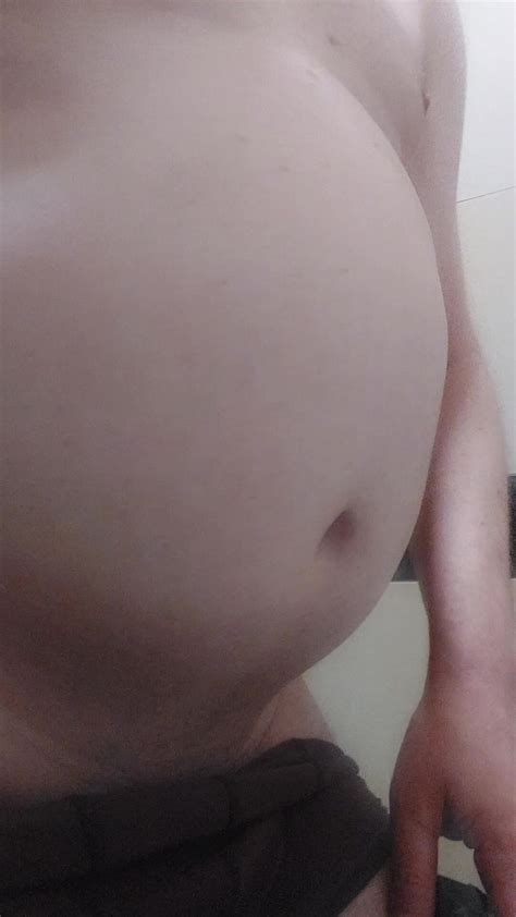 Very Constipated And Bloated Gay Bottom Straining Assho En Anglais