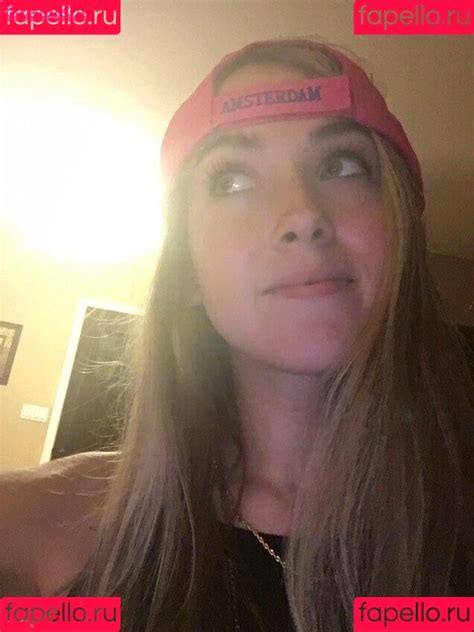 Leaks Nude emilycc Onlyfans Photo Gallery - camsoda.love