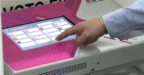 INE rescata más de mil votos de mexicanos en el extranjero tras error en lista nominal Infobae